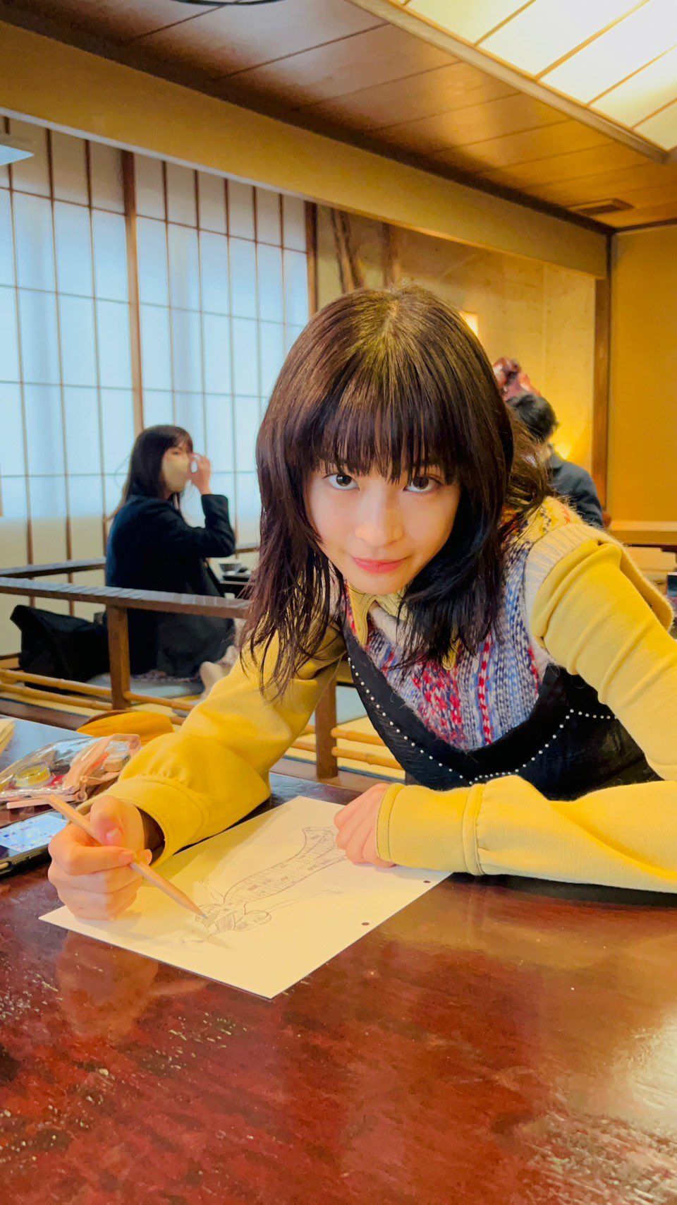 10 Fakta Karakter Dorama Yugure ni, Te wo Tsunagu