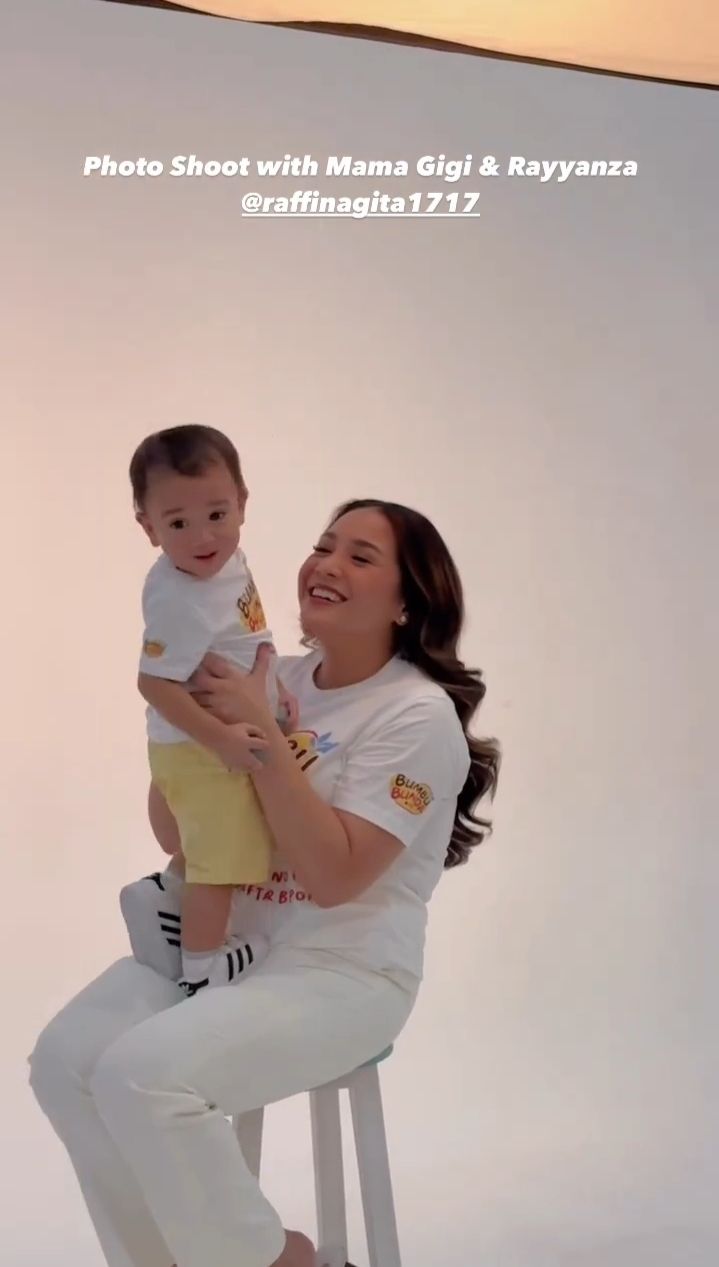 10 Photoshoot Rayyanza Jadi BA Produk MPASI, Kerja Keras!