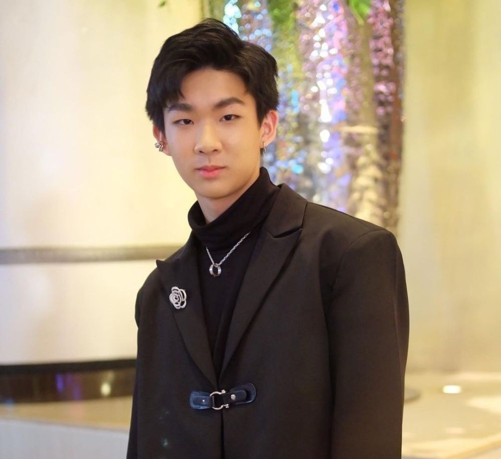 9 Fakta Jur Vasin Pemeran Burger di Series BL Hit Bite Love