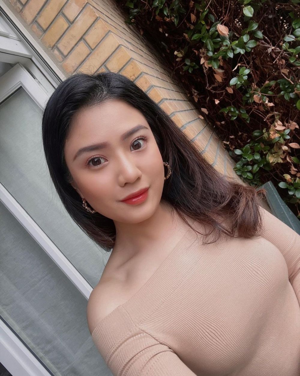 Fakta Valencia Tanoesoedibjo, Istri Kevin Sanjaya