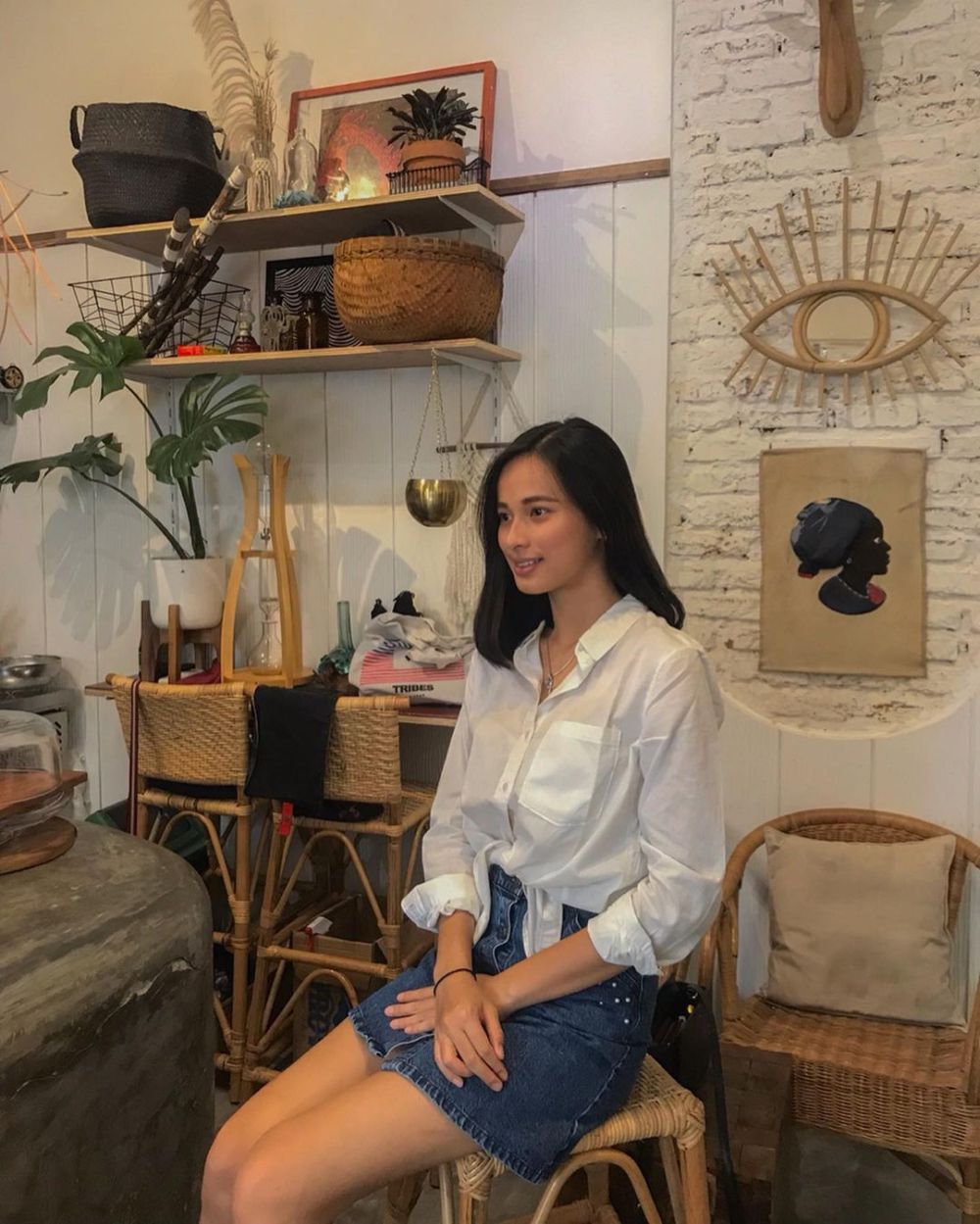 9 Inspirasi Outfit Kasual ala Paula Andrea INTM 3, Simpel!