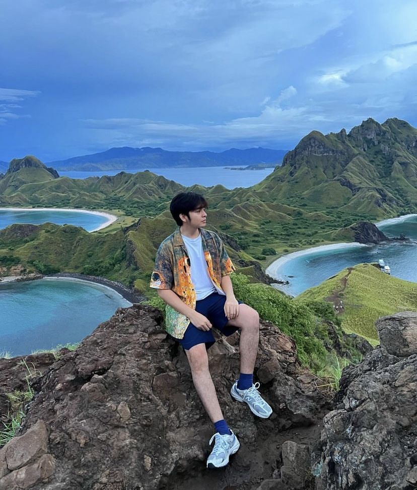 10 Momen Liburan Angga Yunanda dan Shenina di Labuan Bajo