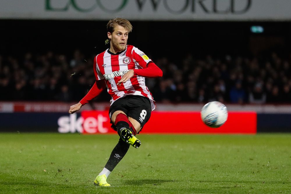 10 Potret Mathias Jensen, Gelandang Brentford asal Denmark