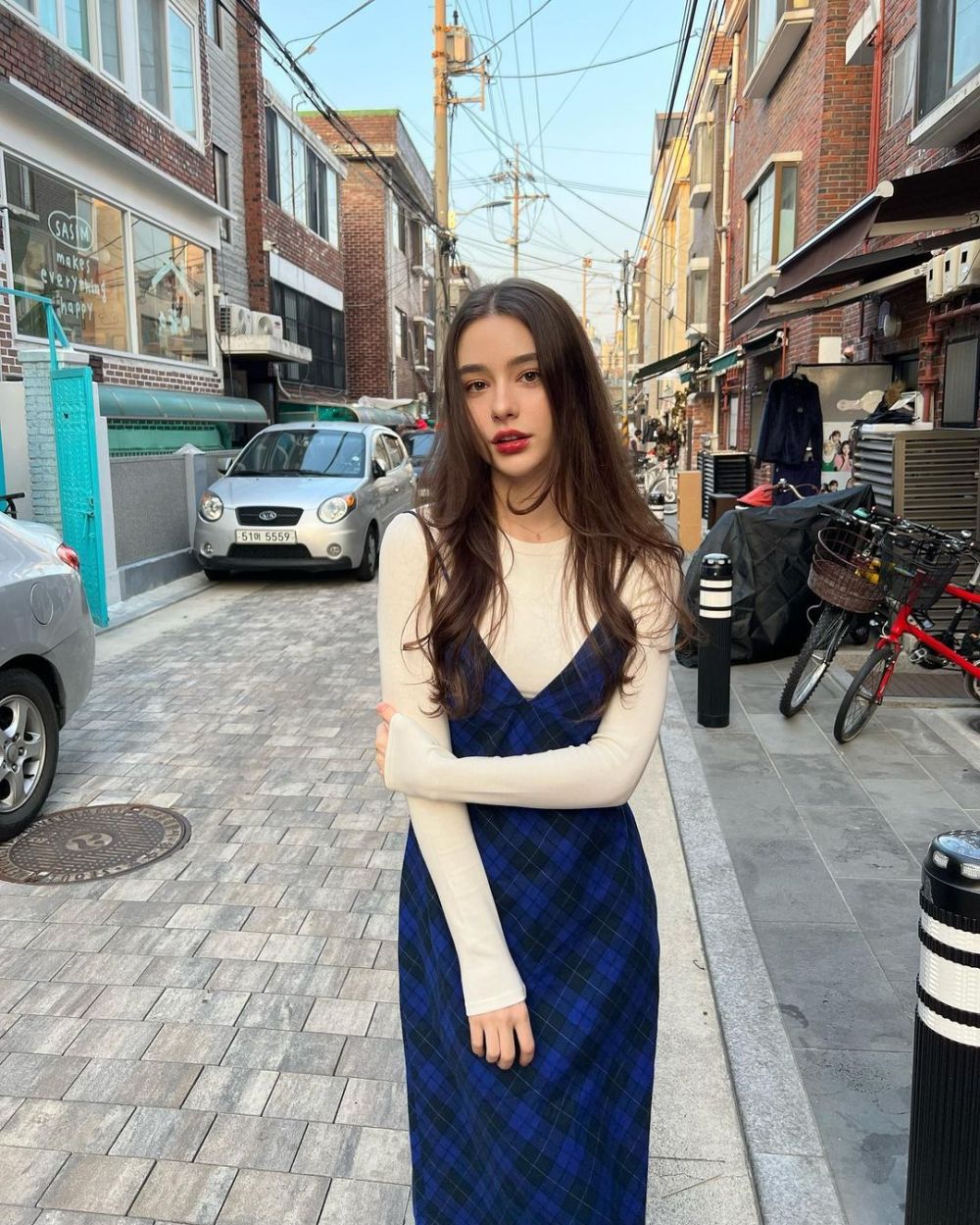 Inspirasi Outfit Feminin Dasha Taran Cocok Buat Nge Date