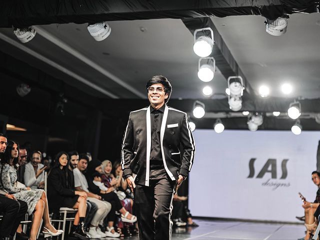 9 Potret Artis di Catwalk SAS Designs, Raffi hingga Billar