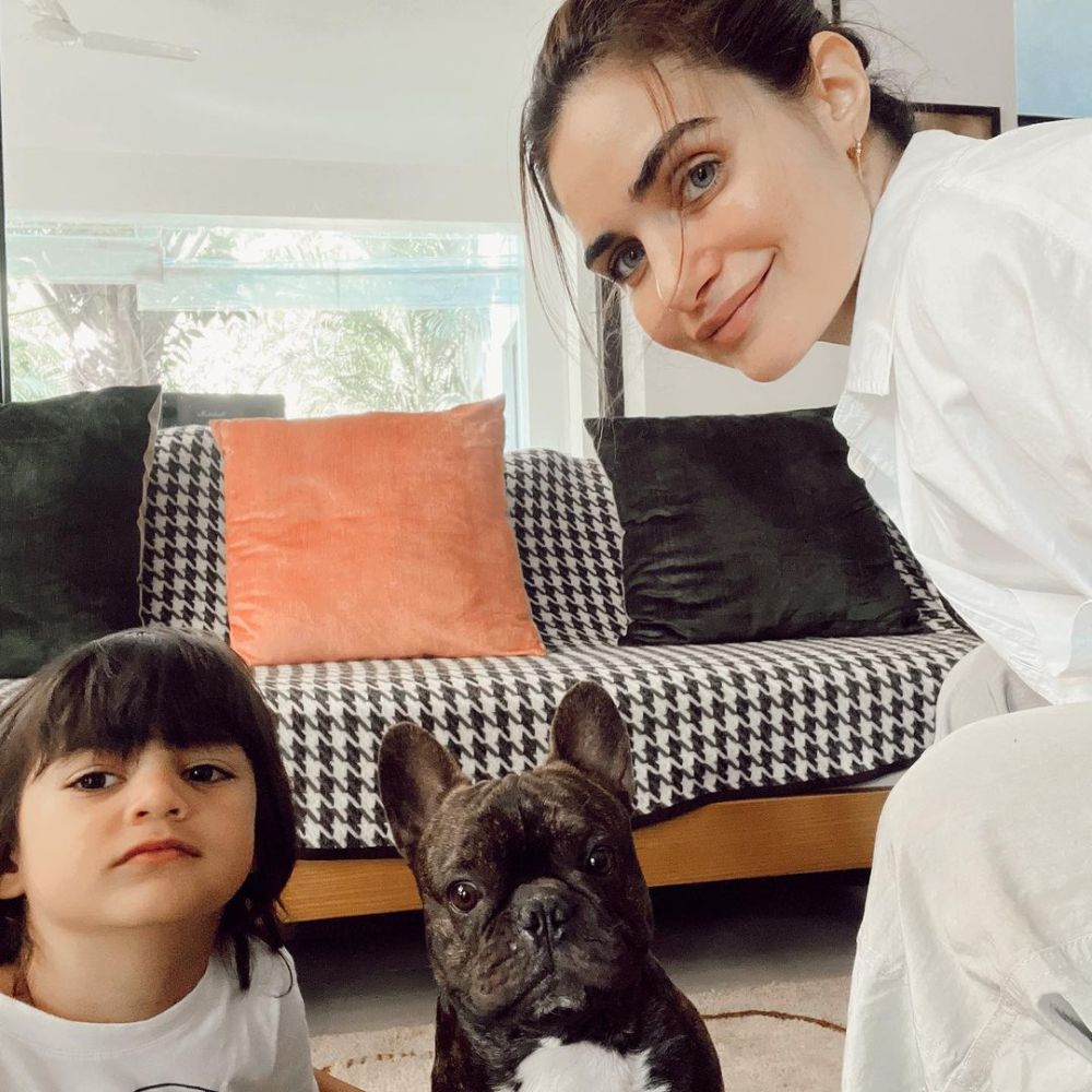 9 Potret Arik, Putra Arjun Rampal, yang Akan Jadi Kakak