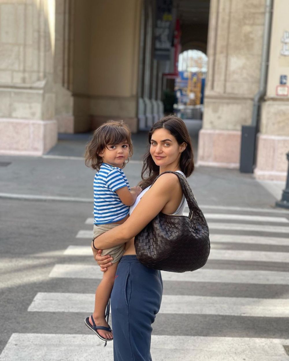 9 Potret Arik, Putra Arjun Rampal, yang Akan Jadi Kakak