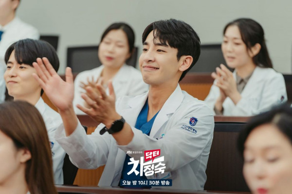 9 Karakter Pendukung Drakor Doctor Cha yang Bikin Salfok