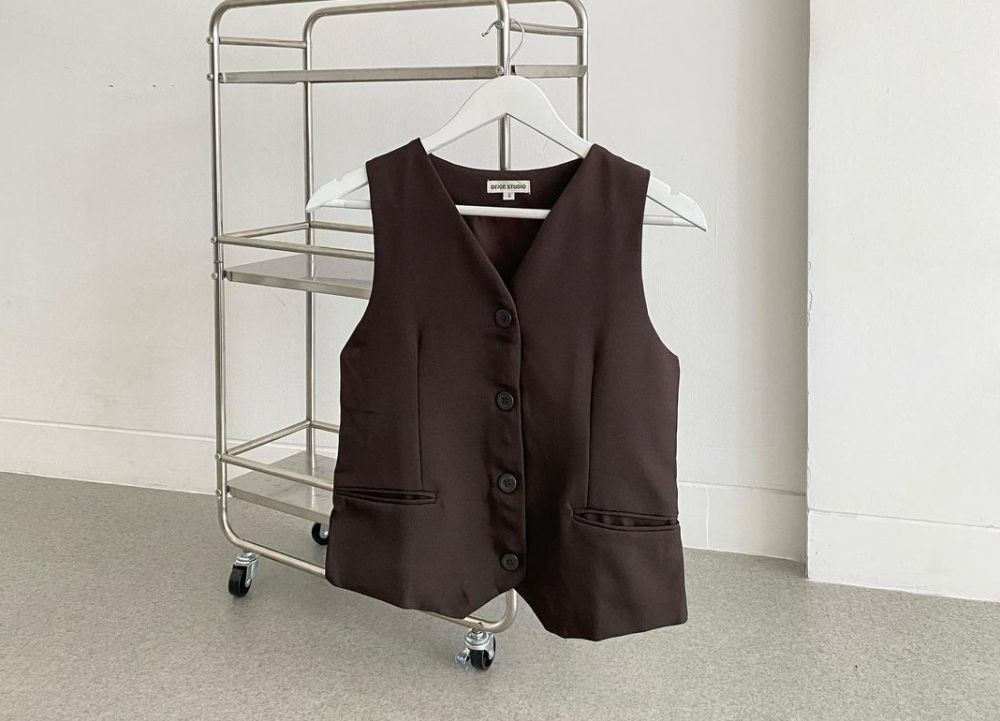 5 Vest Cewek dari Brand Lokal untuk Tampilan Modis