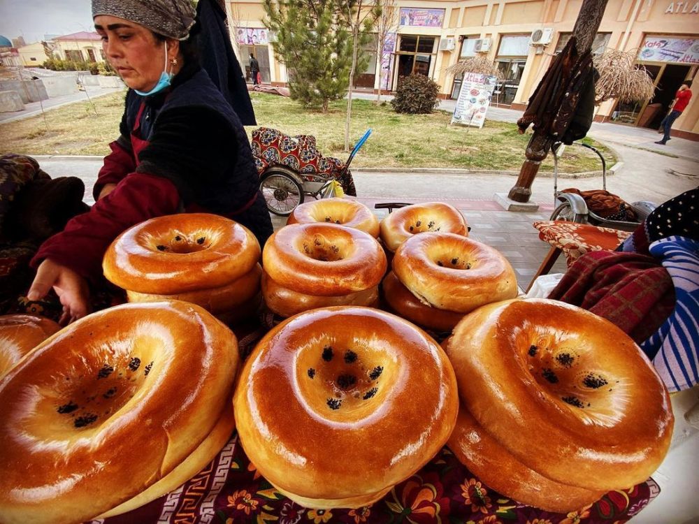Fakta Samarkand Bread, Roti Bulat khas Uzbekistan
