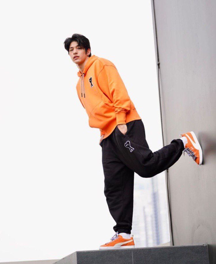 12 Ide Padu Padan Outfit Gaya Sporty ala Luke Voyage 12 Ide Padu Padan Outfit Gaya Sporty ala Luke Voyage