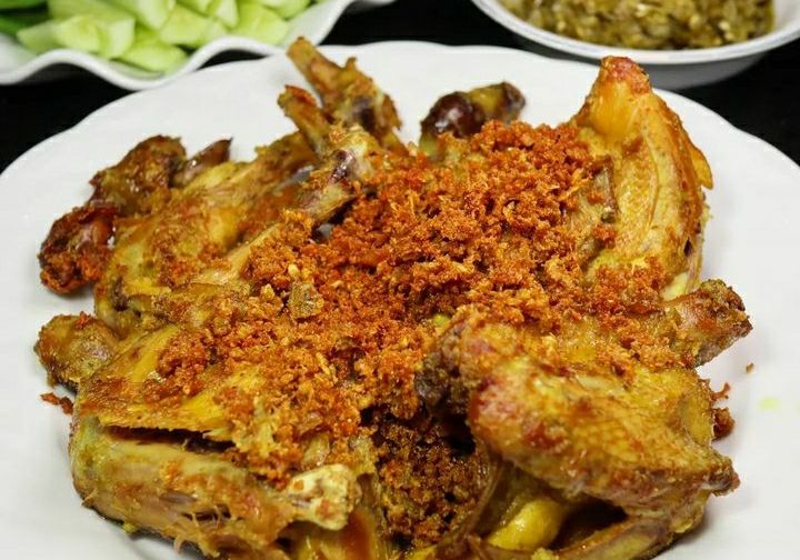 Resep Ayam Goreng ala Rumah Makan Padang