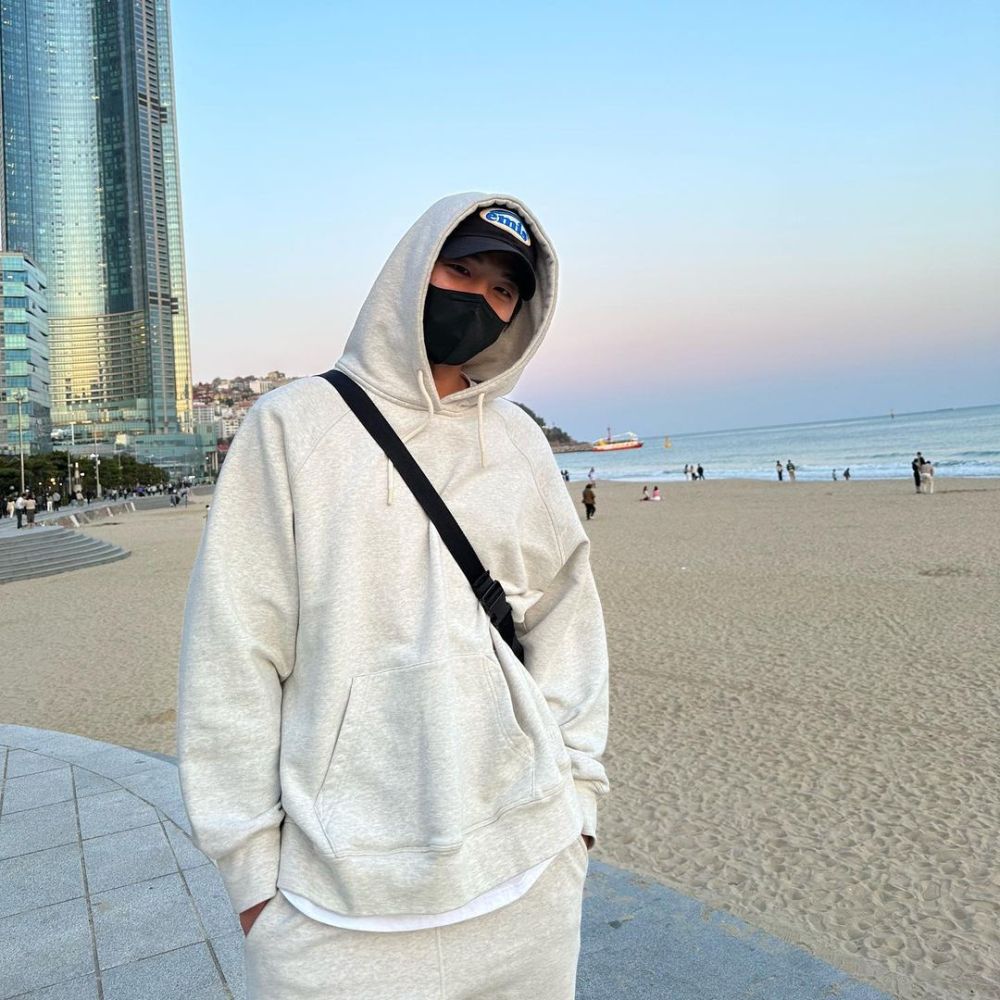 10 Inspirasi Daily Outfit Kece ala Kim Min Kyu