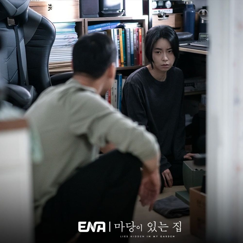 Kim Yoon Beom Suami Red Flag di Lies Hidden In My Garden