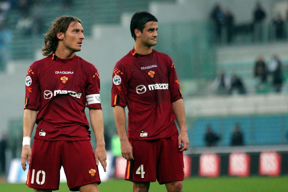 5 Pemain yang Pernah Terlibat Transfer AS Roma dan Ajax