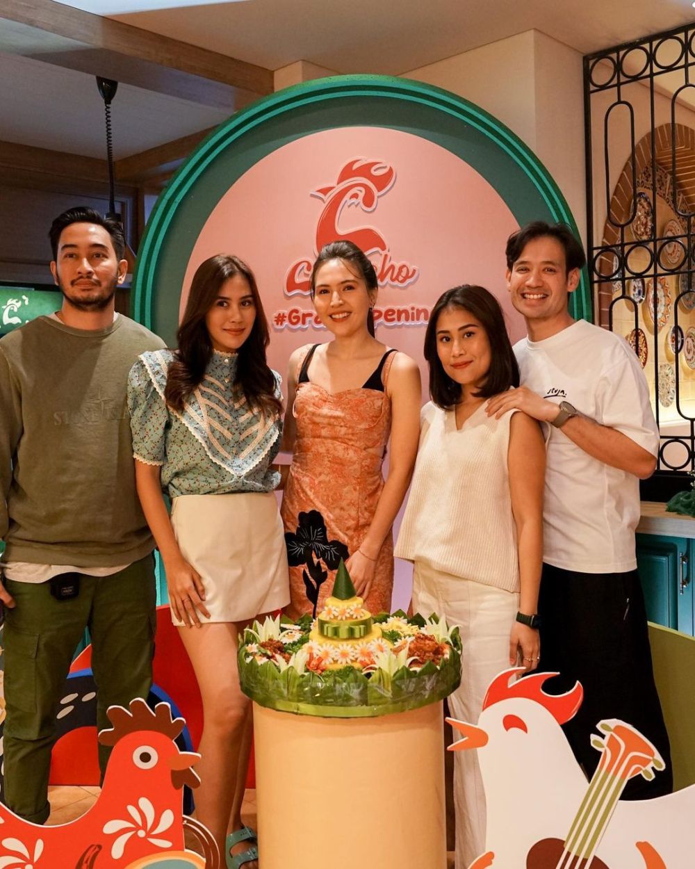 Artis di Grand Opening Restoran Capricho Milik Olivia Jensen Artis di Grand Opening Restoran Capricho Milik Olivia Jensen