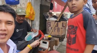 Aldi Taher Sol Sepatu yang Jebol saat Konser