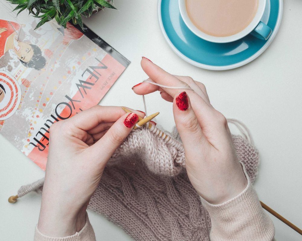 Bahan Rajut: Karakteristik, Teknik Pembuatan hingga Kegunaan