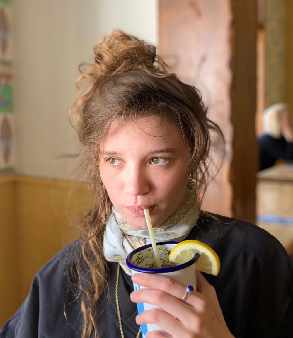 9 Potret Rain Spencer, Pemeran Taylor di The Summer I Turned