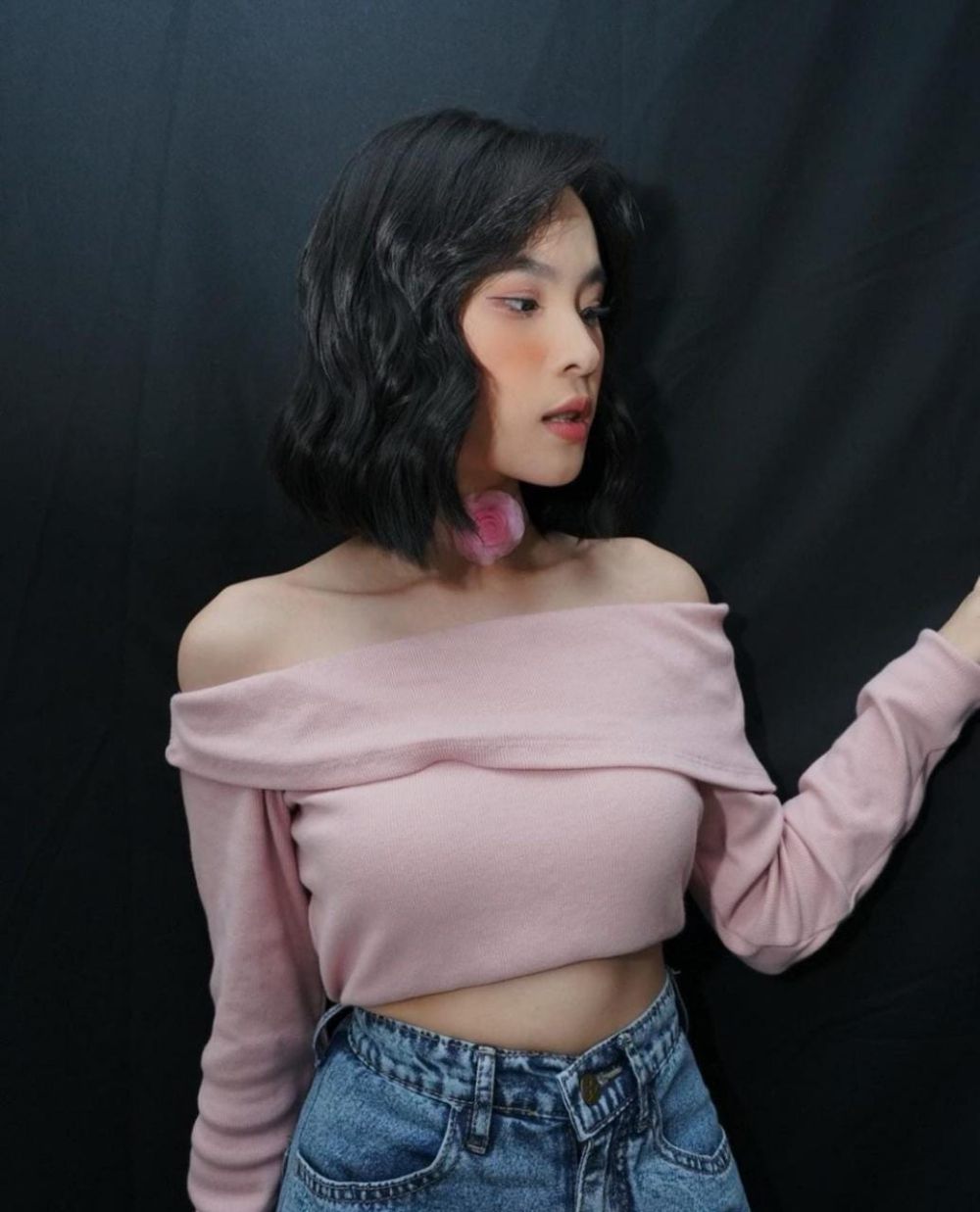 Mix and Match Outift Tema Pink Denim ala Member JKT48