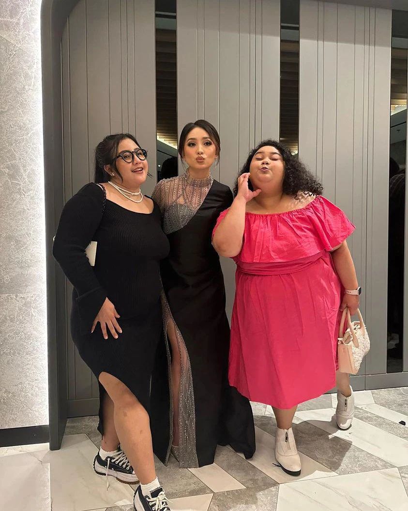 9 Inspirasi OOTD Feminin ala Ryma Gembala, Cute Abis!