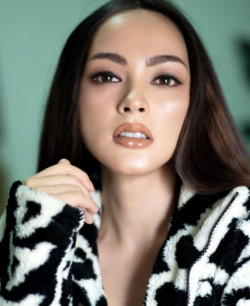 Inspirasi Gaya Makeup ala Jolene Marie, Natural hingga Bold