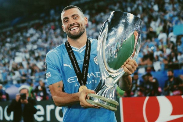 3 Pemain yang Pernah Meraih Trofi Bersama Chelsea dan Manchester 3 Pemain yang Pernah Meraih Trofi Bersama Chelsea dan Manchester