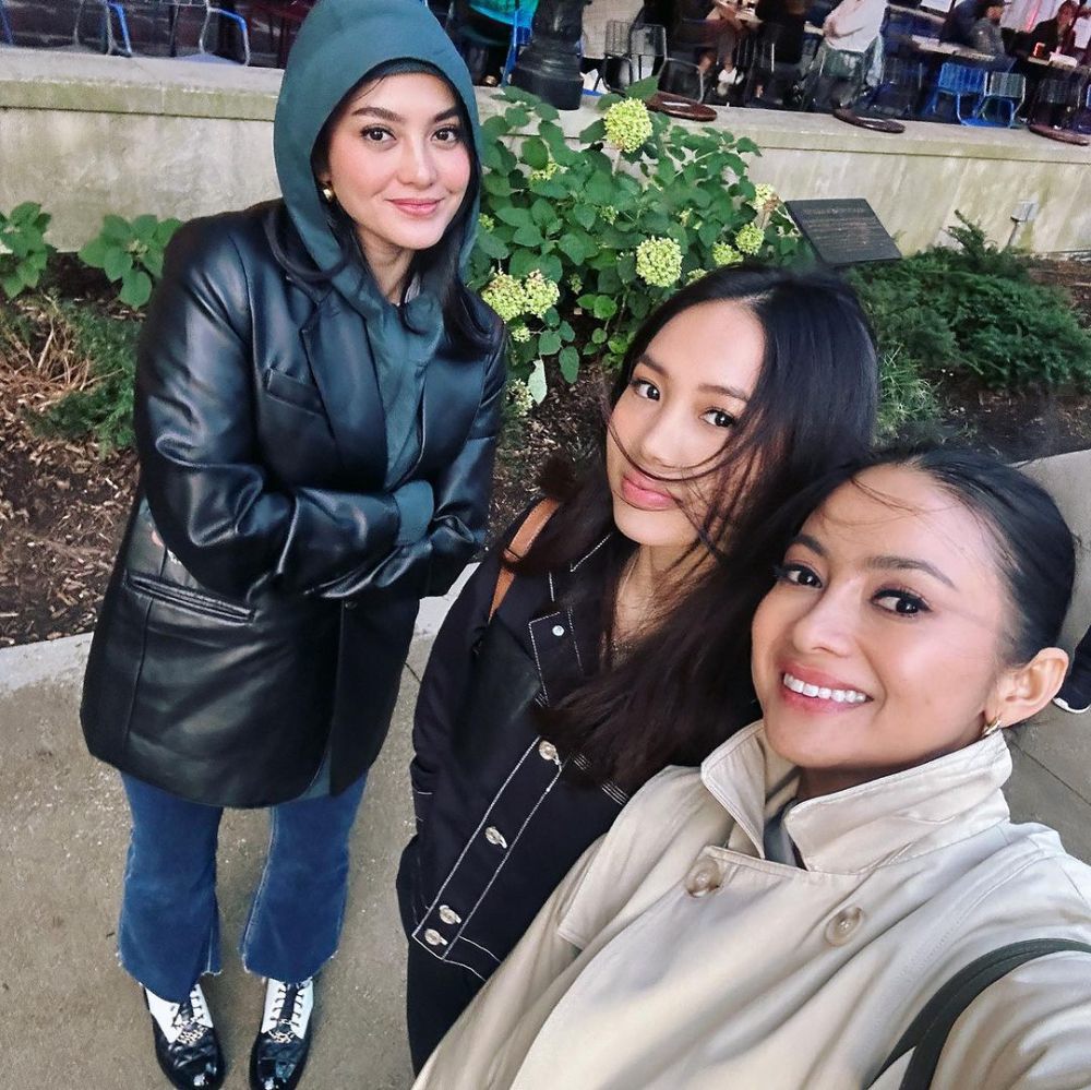 Potret Rini Yulianti di Chicago, Dukung Suami Ikut Maraton!