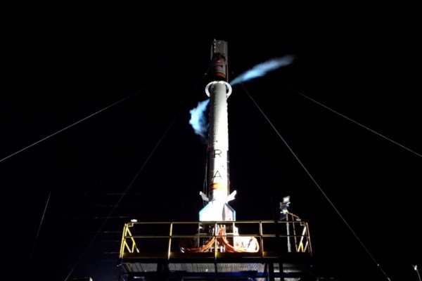 Perusahaan Spanyol Luncurkan Roket Reusable Pertama di Eropa