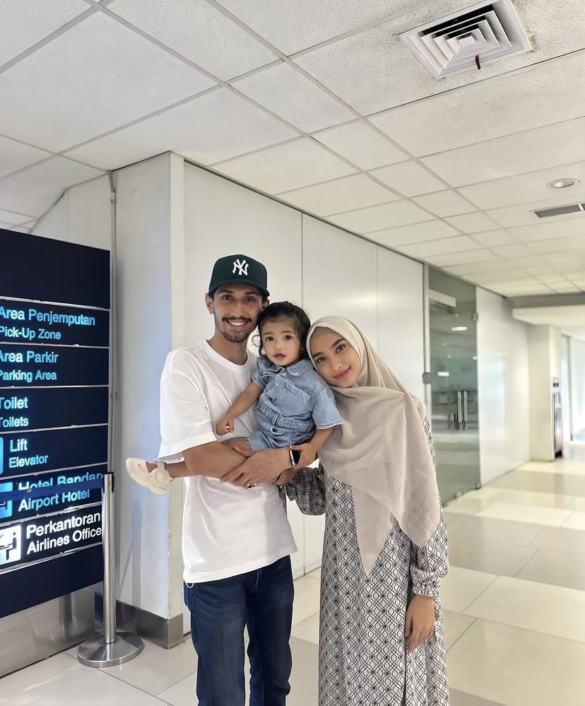 8 Potret Syafira Haddad Ibadah Umrah, Berangkat Tanpa Suami