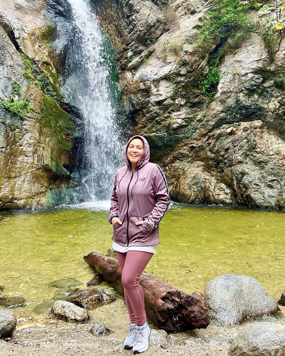 10 Penampilan Astrid Kuya saat di Amerika, Kece Abis!