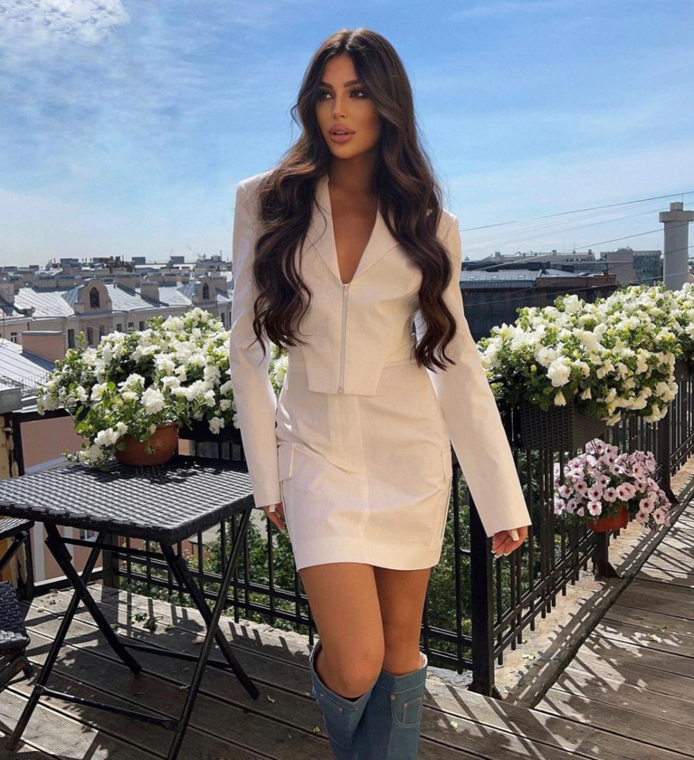 7 Potret Ekaterina Romanova Miss Earth Rusia 2024, Menawan!