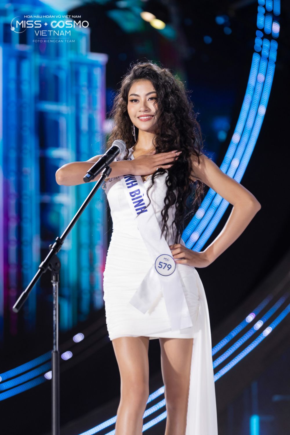 38 Potret Opening Number Miss Cosmo Vietnam 2023