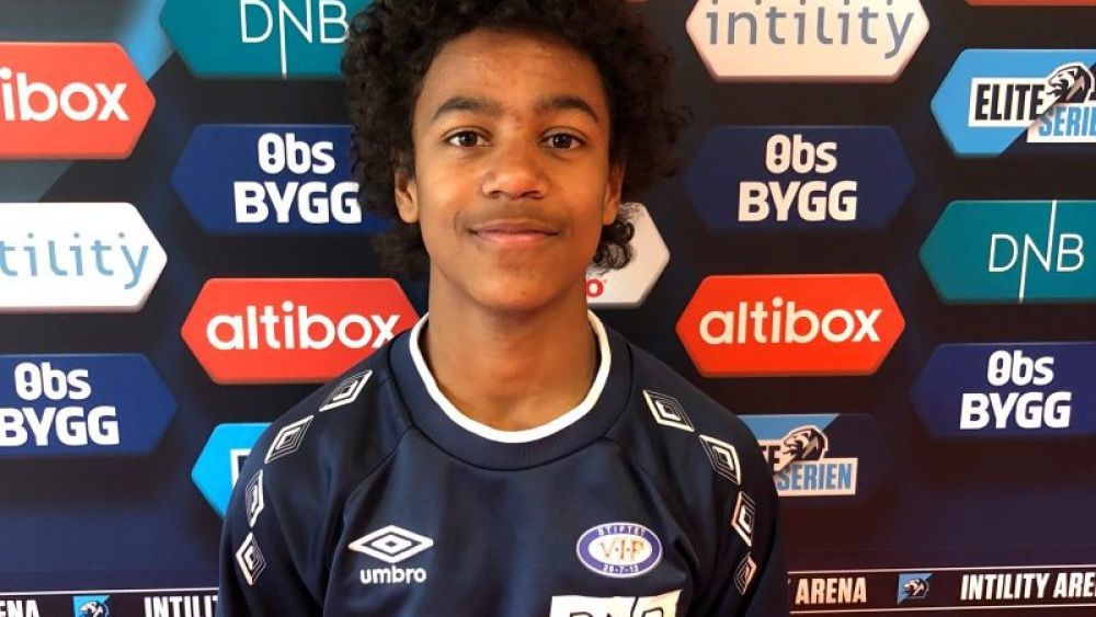 Profil Oscar Bobb, Pemain Muda Potensial Manchester City