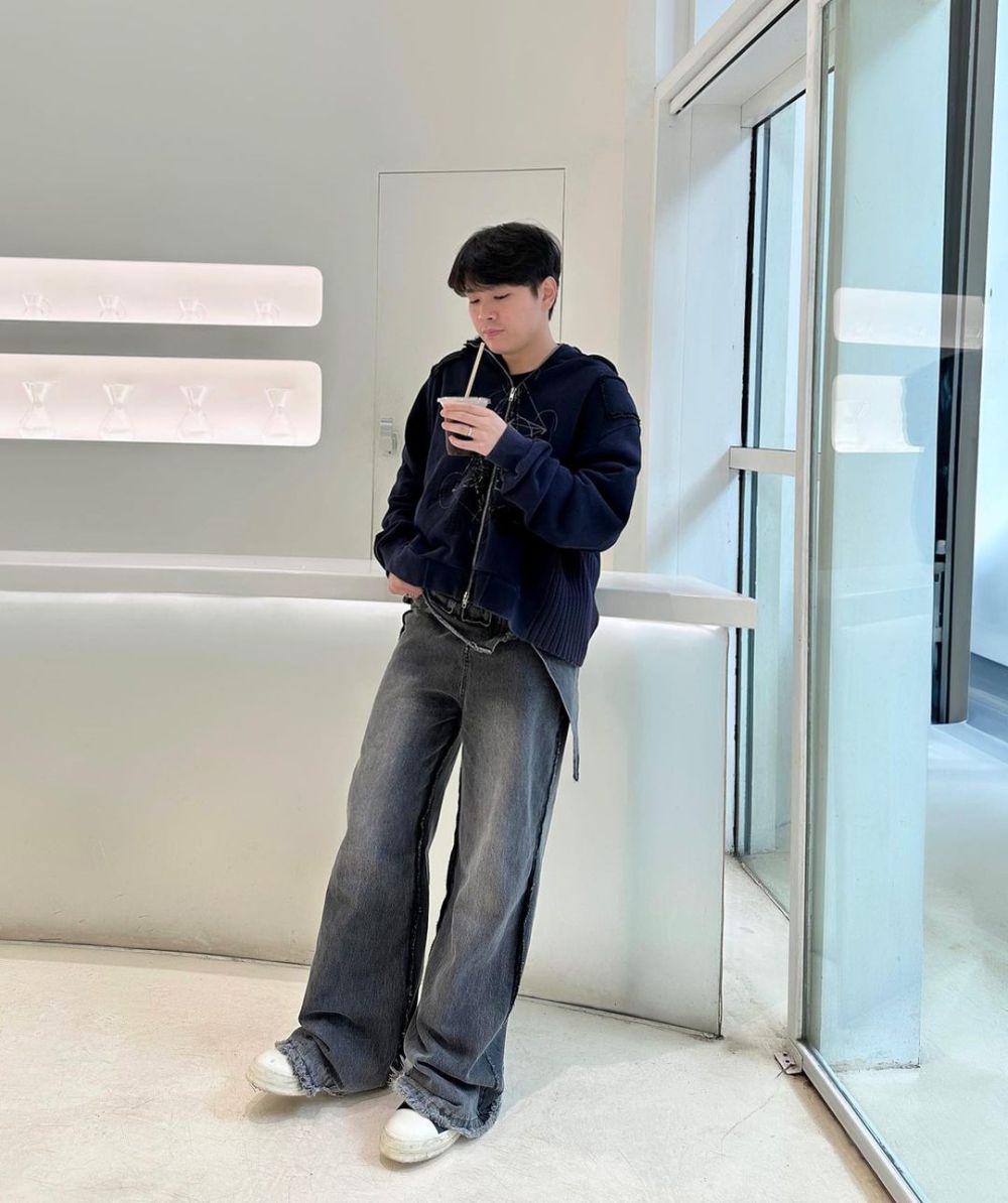 7 Ide OOTD ala Jonathan Liandi, Eks Pro Player MLBB