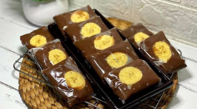 5 Resep Kue Basah Cokelat, Camilan Manis yang Bikin Terpikat