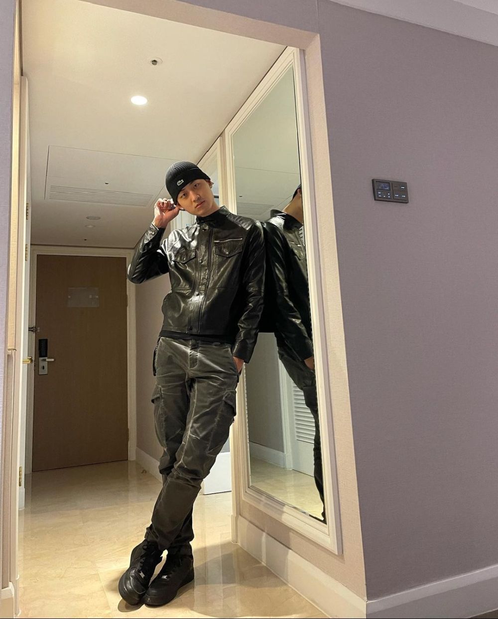 10 Style Fashion Streetwear ala Rapper Blase, Looks Manly