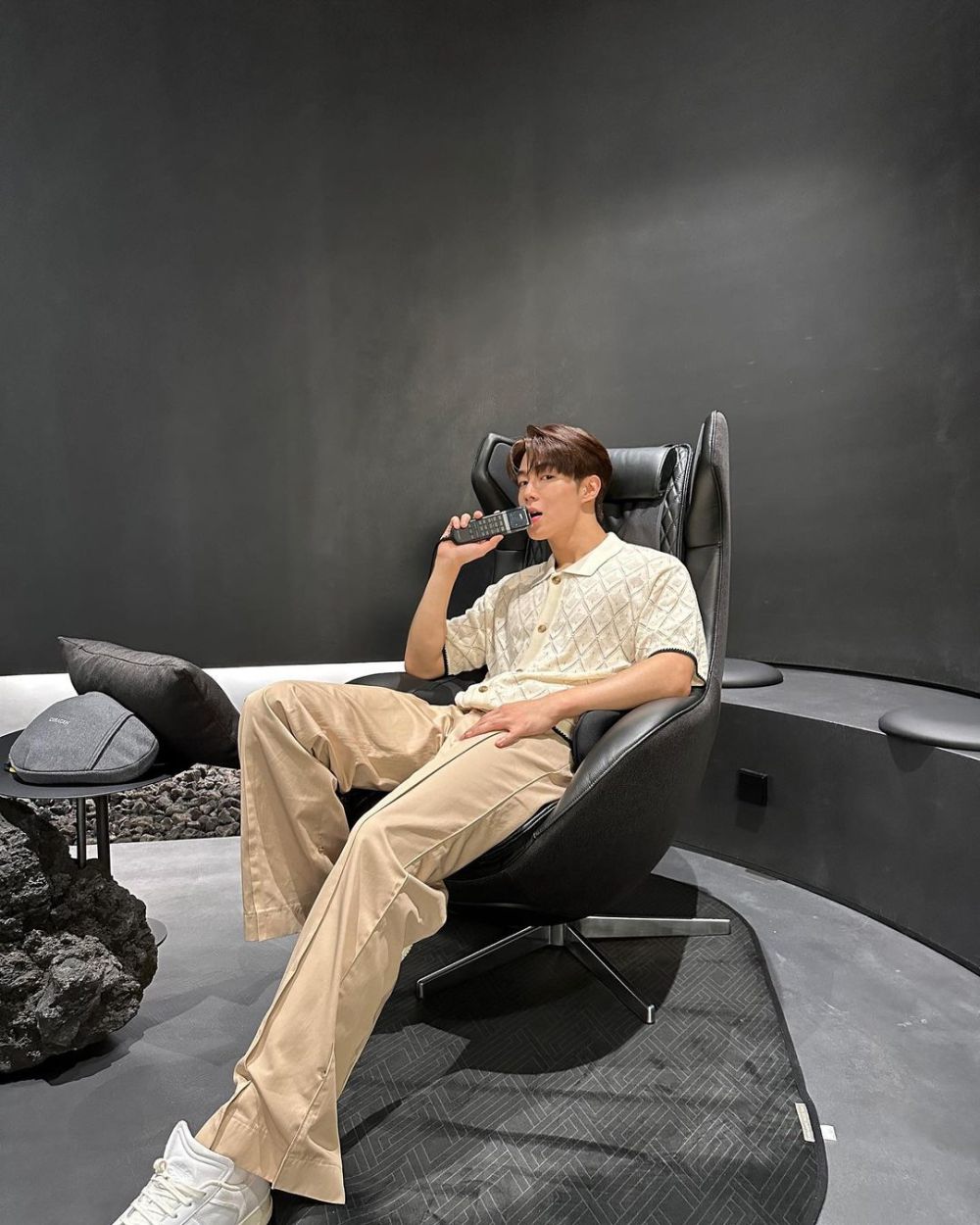 7 Inspirasi Outfit Day Out ala Dawon SF9, Super Kece!