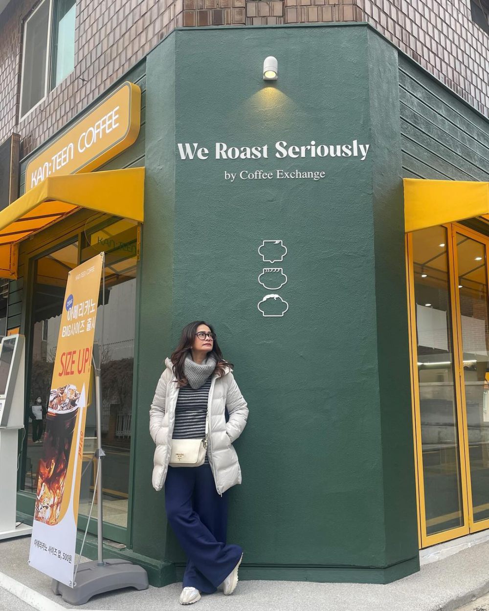 Ersa Mayori dan Keluarga Liburan di Gangnam