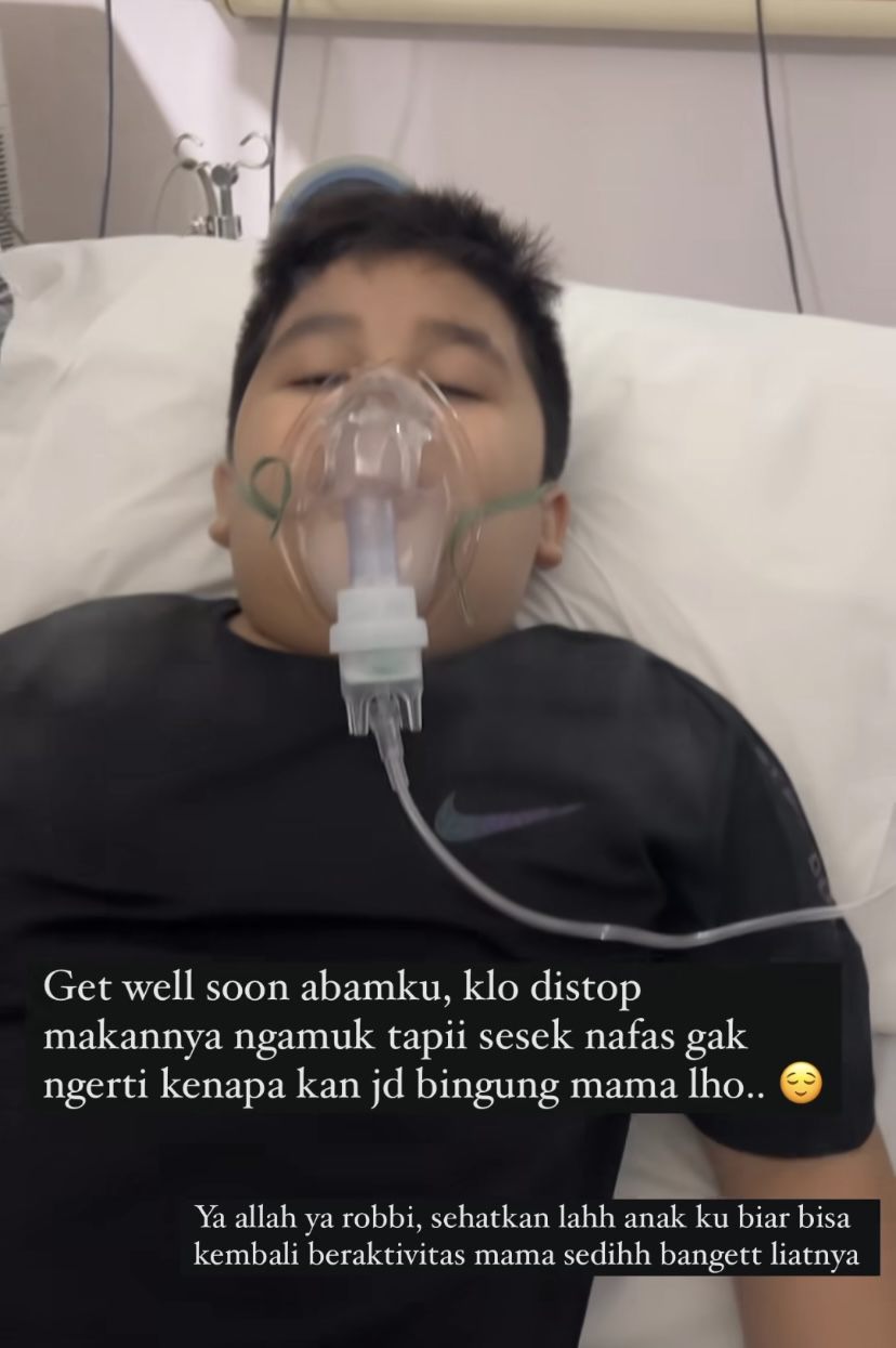 Kondisi Zac Anak Dhena-Jonathan Frizzy usai Dilarikan ke RS Kondisi Zac Anak Dhena-Jonathan Frizzy usai Dilarikan ke RS