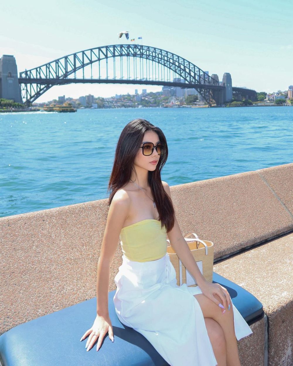 8 Mix and Match Tube Top dan Dress ala Kezia Clarita, Kece!