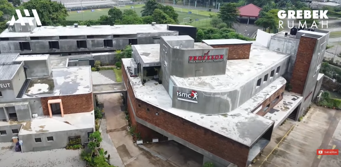 9 Potret Rumah Baru Dokter Tompi, Ada Klinik, Galeri