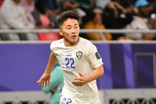 Abbosbek Fayzullaev, Bintang Muda Uzbekistan di Piala Asia