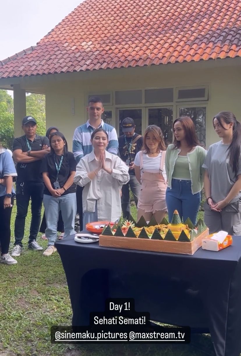Prilly Latuconsina Pantau Syuting Perdana Sehati Semati