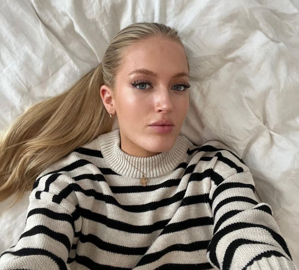 7 Potret Laura Schou Universal Woman Denmark 2024