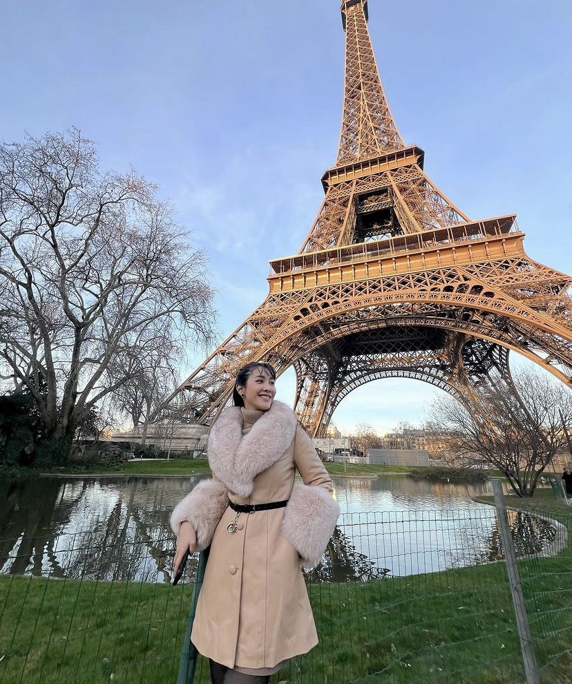 Photoshoot Min Pechaya Dan Kekasih Di Menara Eiffel Paris