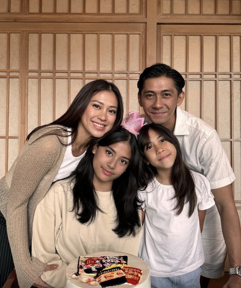 7 Potret Ultah Ke-14 Alaia Anak Kenang Mirdad dan Tyna Dwi