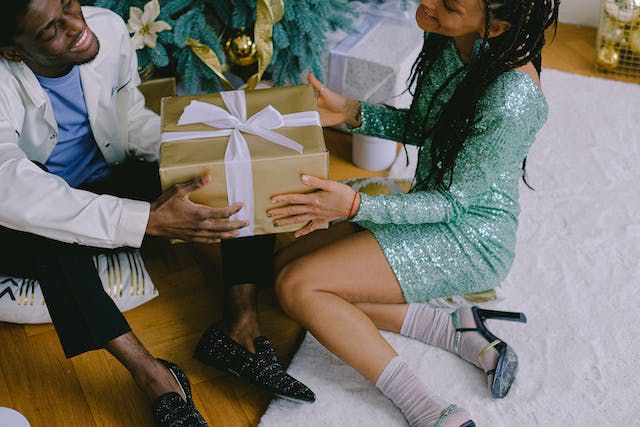 9 Cara Buat Cewek Dengan Bahasa Cinta Receiving T Bahagia