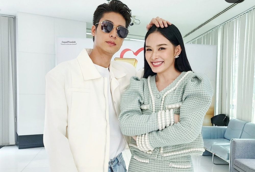 7 Potret Akrab August Vachiravit dan Namfah