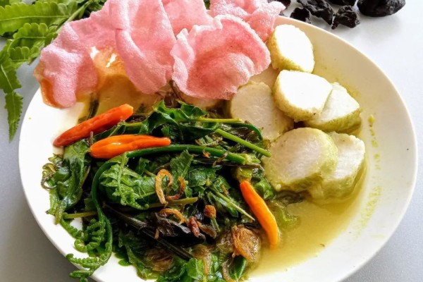 Resep Sayur Gulai Paku Khas Minang, Begini Cara Buatnya!